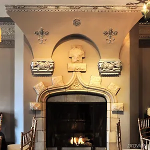 The Tudor Arms Hotel Cleveland - A Doubletree By Hilton | UPDATED FOR ...